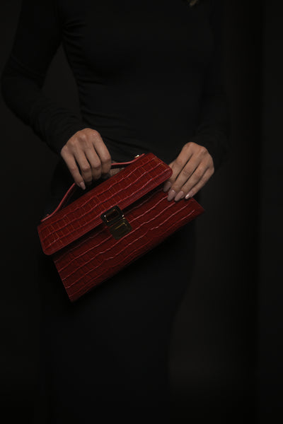 Caresta bags combine elegance and craftsmanship.